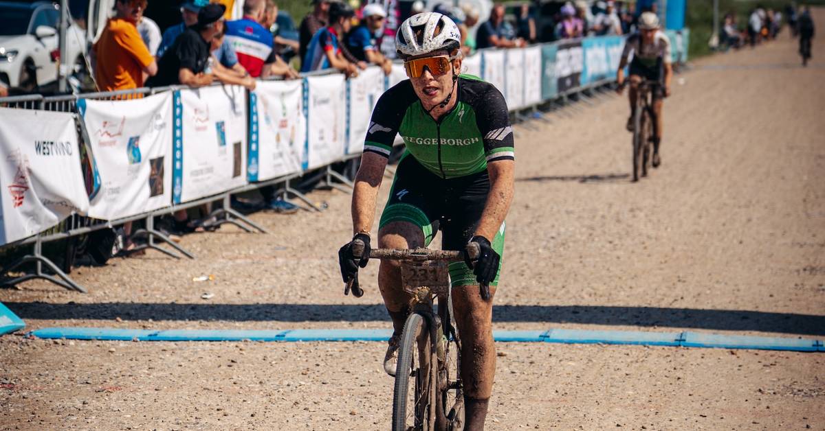 Eerste gravelwedstrijd Antoinette Rijpma – de Jong: 'Pittig, maar heel ...