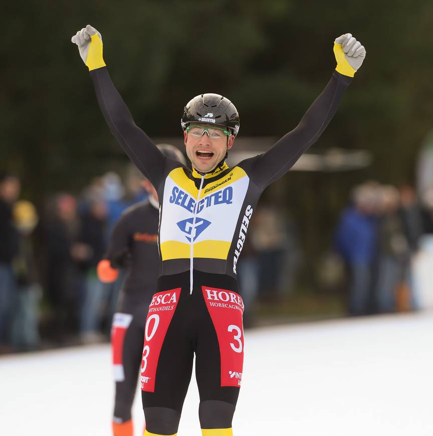 Master Arjan Elferink prolongeert marathontitel - Schaatsen.nl