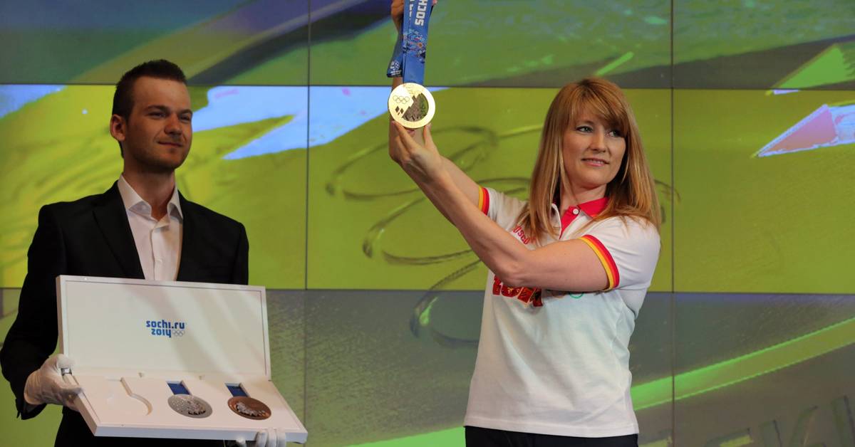 Sotsji presenteert olympische medailles - Schaatsen.nl